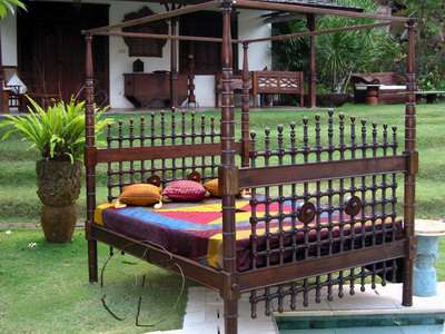 Four Poster Bed Rangoon - Tarita Furniture