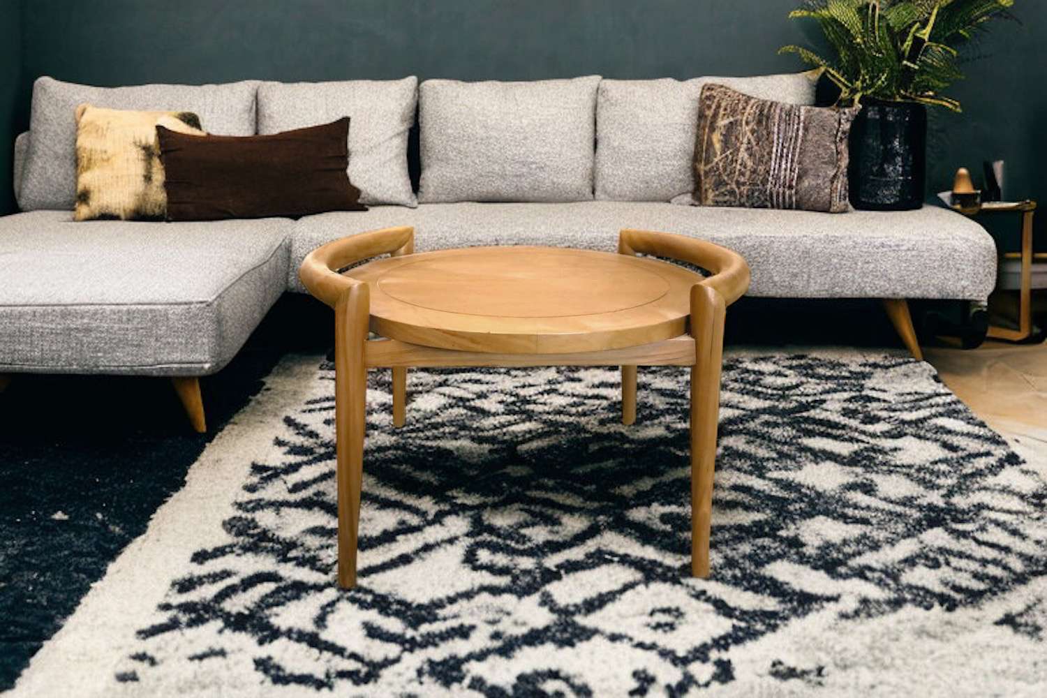 Round Coffee Table With Handle Plantation Teak - Tarita Furniture