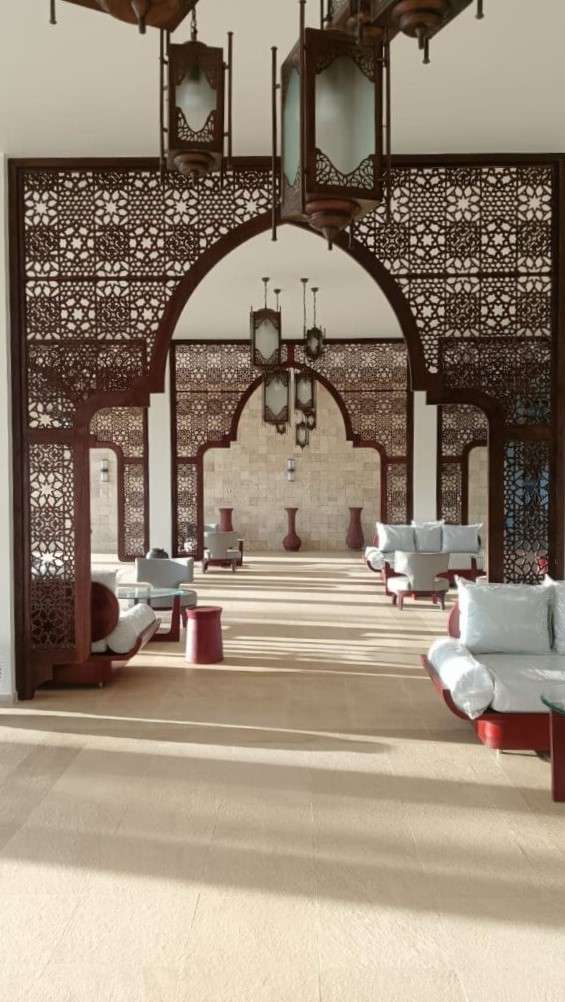 Slat Laser Cut Carving In Hall Lobby - Tarita Furniture